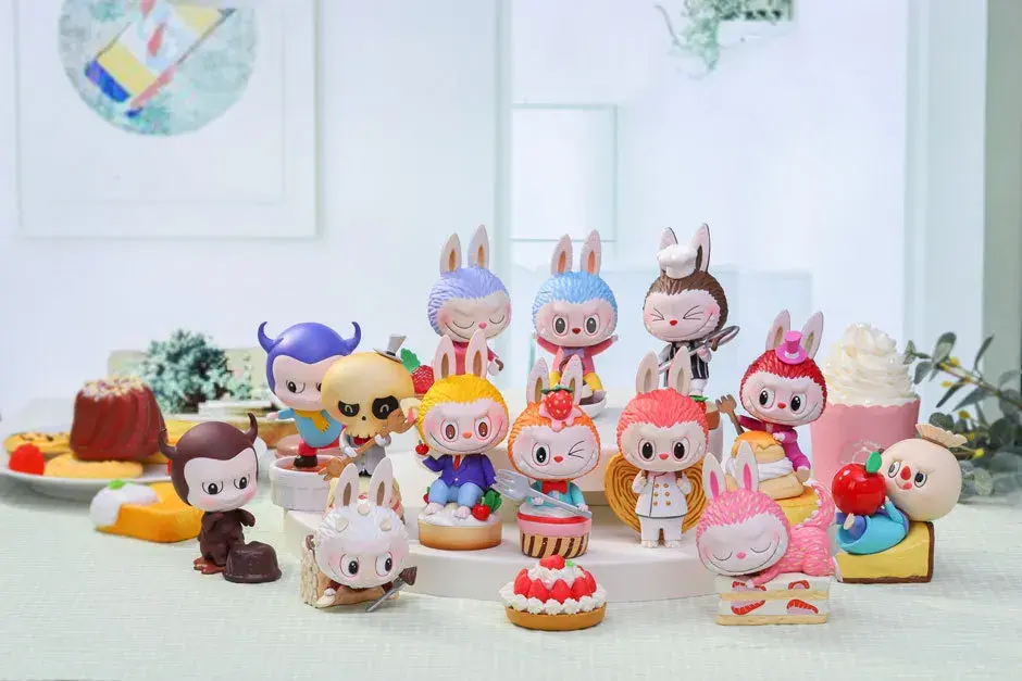 LISA、Rihanna、Beckham甘当“野生代言人”？深度解码LABUBU从“丑萌”潮玩到顶流社交货币 - 知乎