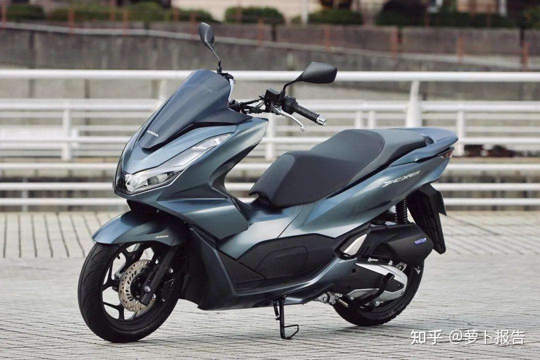 无极新踏板SR150GT与豪爵UHR150相比，优劣如何？ - 知乎