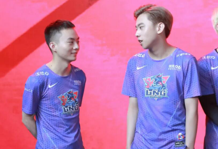 S11还没开始LNG风评就倒了？Light攻击潘森绝活哥：好好要饭 - 知乎