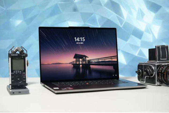 30周年玩点不一样的？改变从颜值暴涨开始 ThinkPad Z16评测 - 知乎