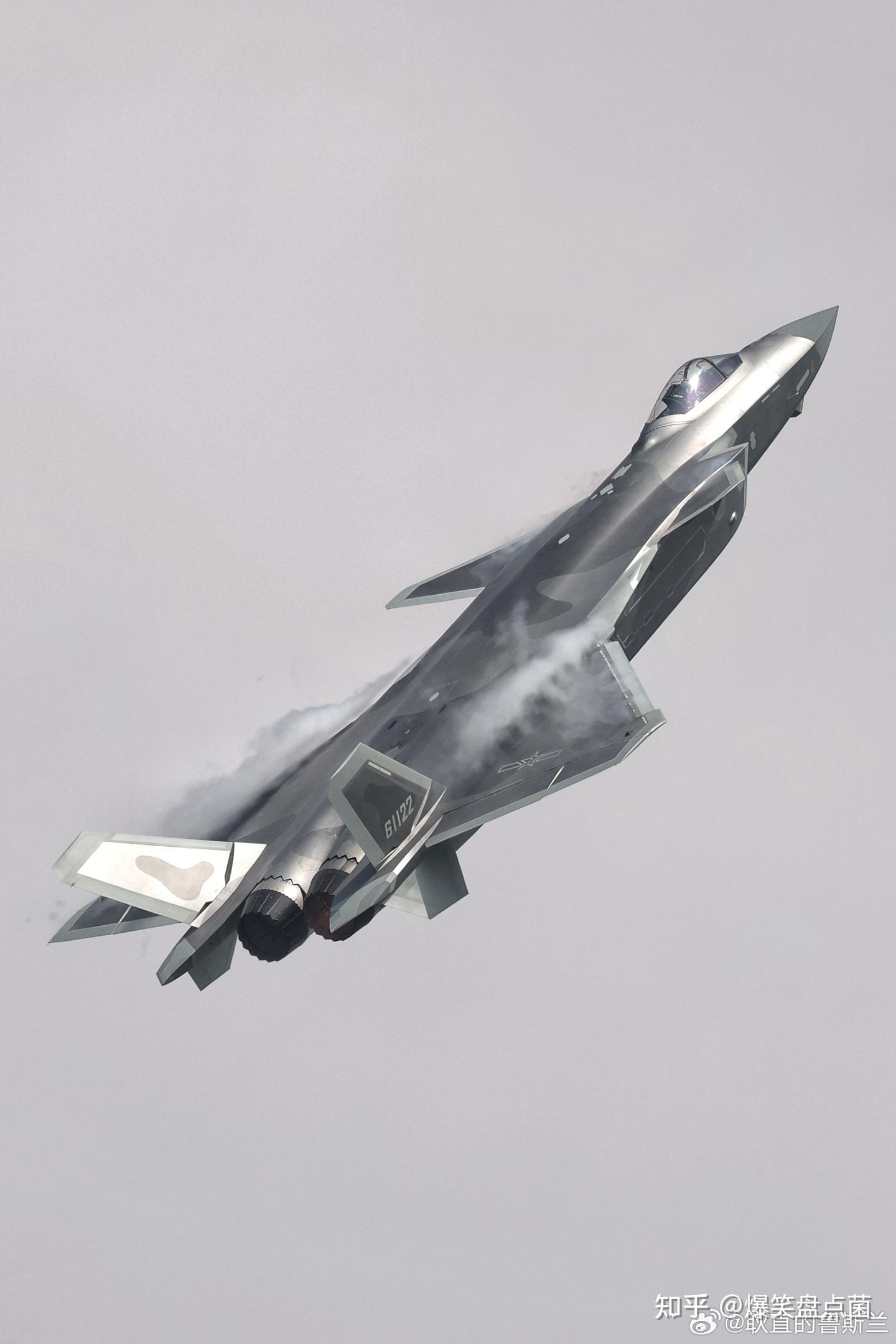 JH-26真机现身？无垂尾带鸭翼：50吨级小隐轰，目标：美军航母！ - 知乎