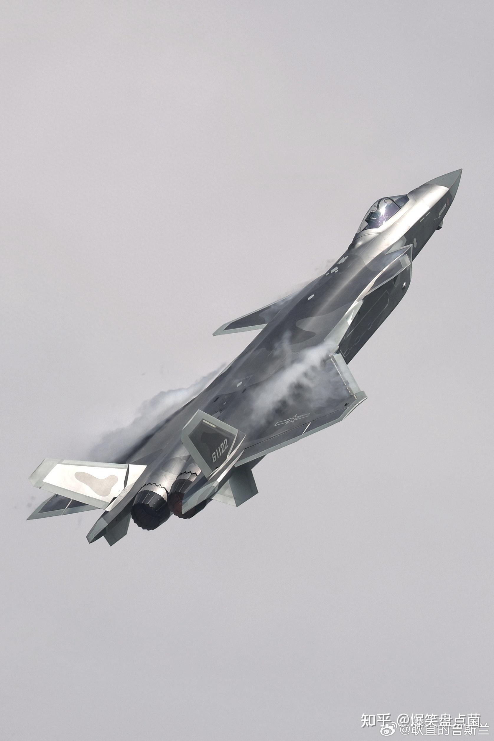 JH-26真机现身？无垂尾带鸭翼：50吨级小隐轰，目标：美军航母！ - 知乎