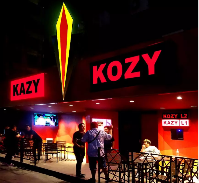 曼谷今年新开的狗狗吧—Kazy Kozy - 知乎
