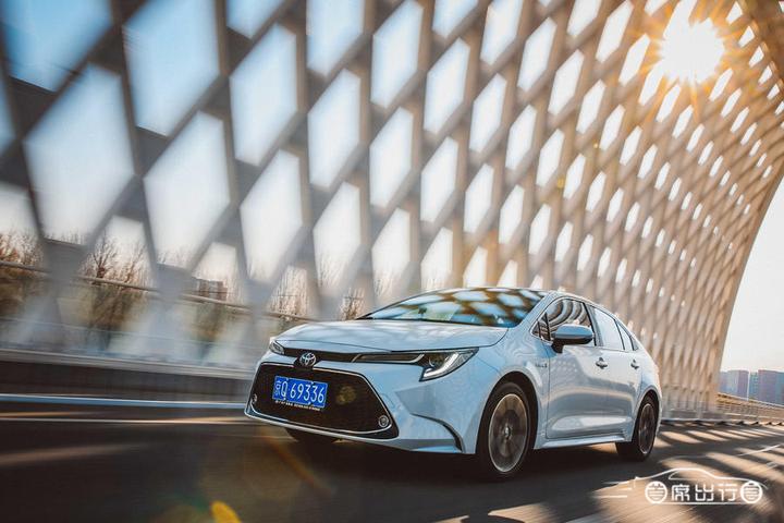 试驾丨“THS”+“TNGA”=？丰田雷凌双擎版要给出答案 - 知乎