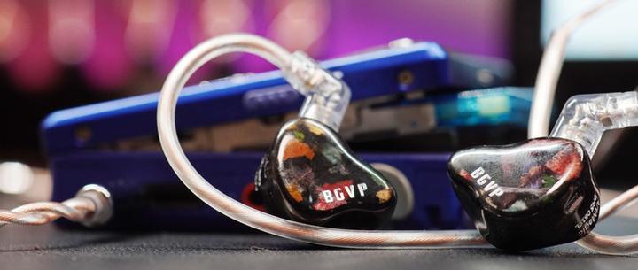 声音均衡，音乐性不错，一圈四铁的BGVP DH5确实值得推荐 - 知乎