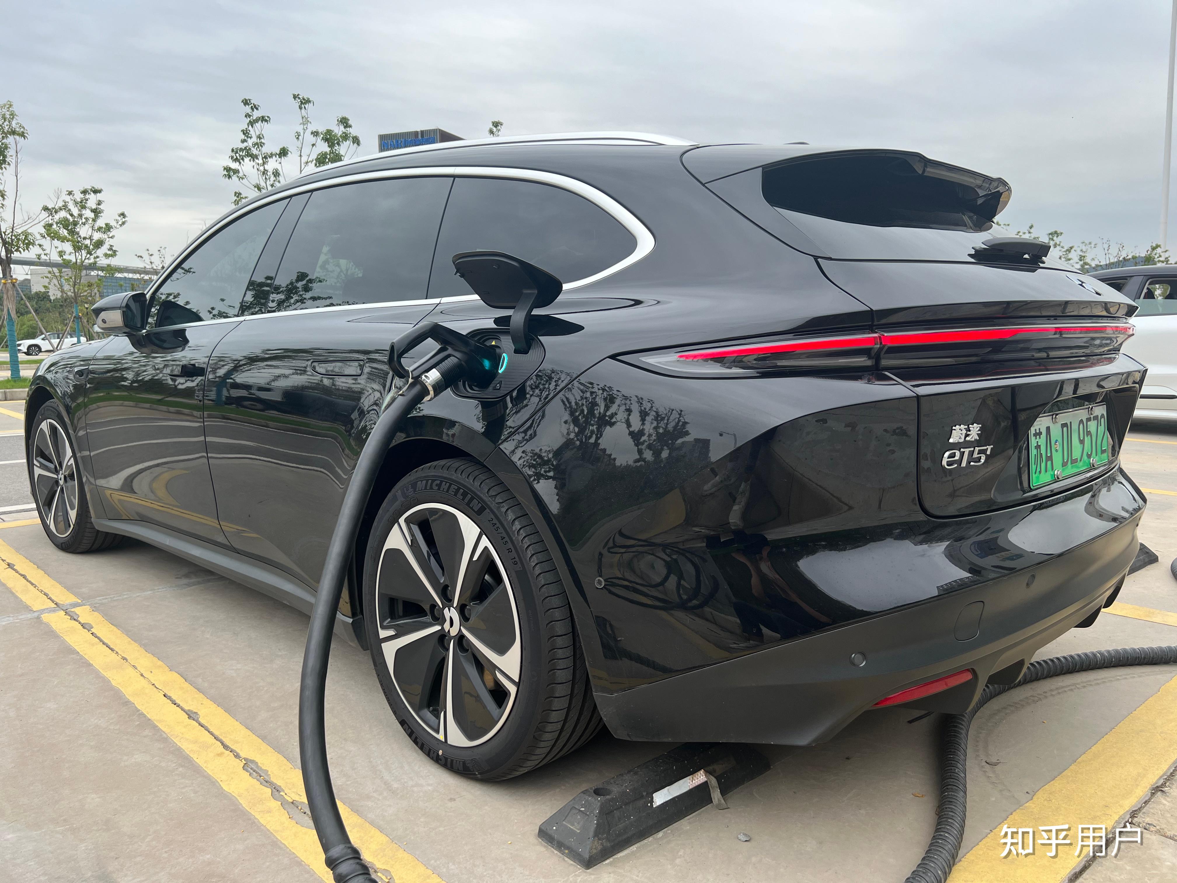 决赛圈，model3p还是蔚来et5t旅行版？ - 知乎