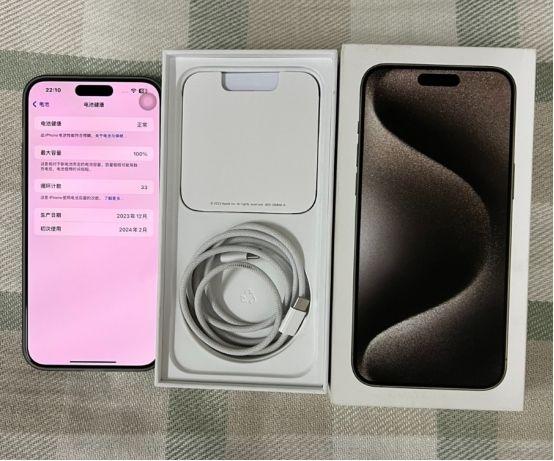 双旗舰对决！你会选择Mate60Pro还是iPhone15Pro Max？ - 知乎