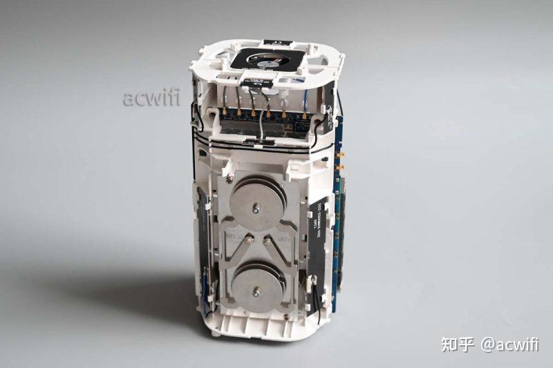 通则ZLT X300 MAX 5G CPE拆机，三频BE19000支持6G和N79 - 知乎