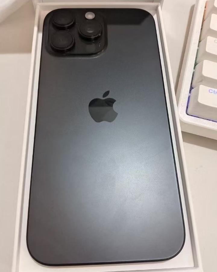 6500元喜提iPhone16Pro Max配置机？粉丝哭晕，一验竟有隐藏 ID！ - 知乎