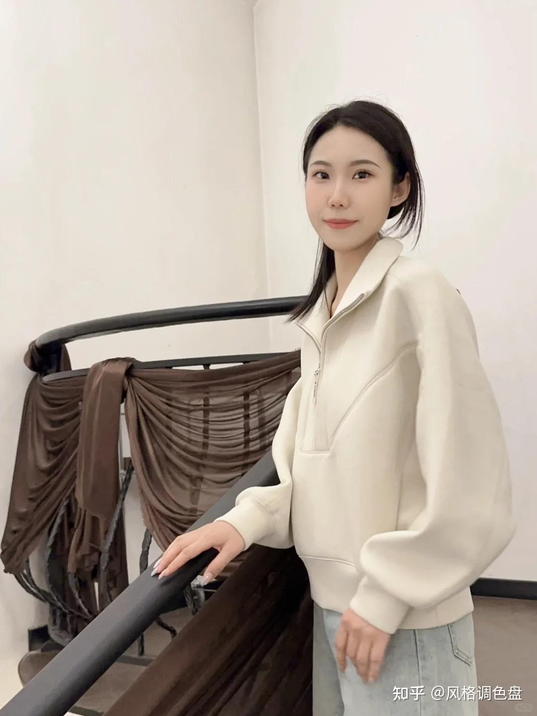 纯色风尚，休闲卫衣：百搭之选，舒适随行 - 知乎