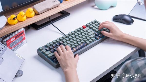 双飞燕机械键盘血手幽灵3玩家3 T98开箱使用评测：3段变速 - 知乎