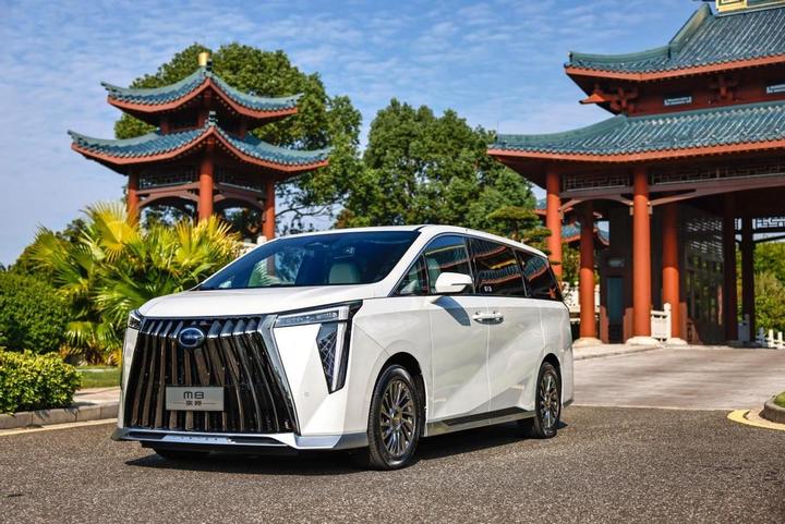 中国豪华MPV引领者，传祺M8宗师系列26.98万起售 - 知乎