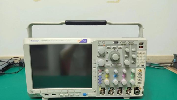 泰克MDO4054C示波器 - 知乎