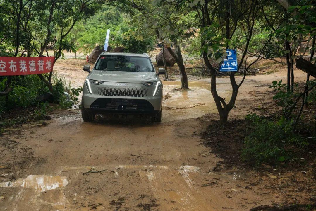 哈弗枭龙MAX，15.98起，Hi4智能电四驱实测 - 知乎