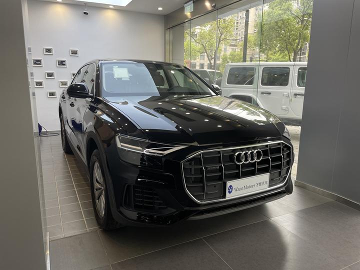 全新2022款欧规3.0T奥迪Q8，黑棕配色，高配+19轮 - 知乎