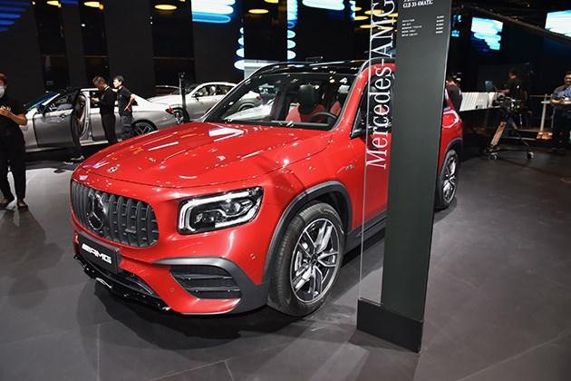 实拍全新梅赛德斯奔驰 GLA/GLB 35 AMG - 知乎