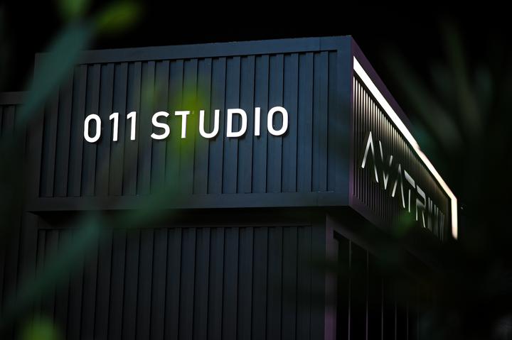 阿维塔 011 STUDIO限时展登陆上海，潮奢风采一览无余 - 知乎