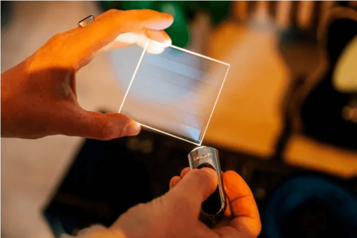 微软再将 7TB Project Silica玻璃存储作为云存储方案 - 知乎