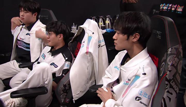 LPL梦想破灭，四连冠宣告失败！GEN享受特殊待遇，Faker等待机会 - 知乎