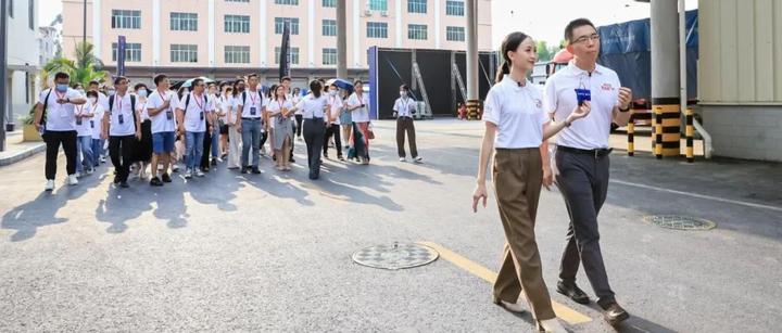 了不起的索菲亚，扛鼎中国智造 - 知乎