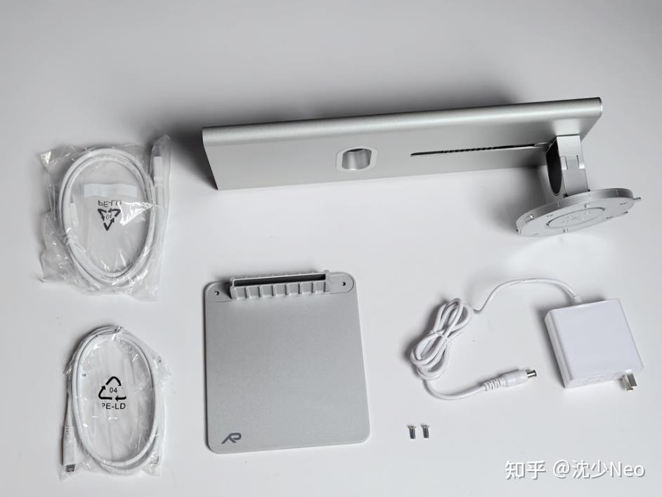 更Pro的5K果粉屏 - 未来视野RV200 Pro实测体验