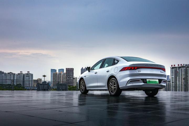 比亚迪王朝开路先锋秦plusDM-i，势不可挡 - 知乎