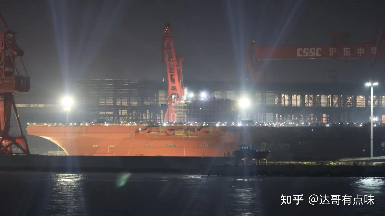 如何评价076型两栖攻击舰? - 知乎