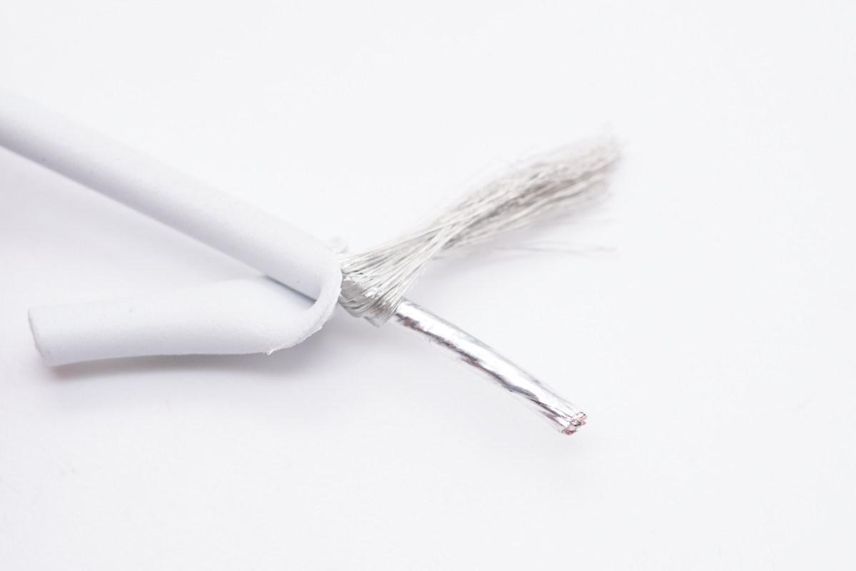 拆解报告：Apple苹果新版C94 USB-C to Lightning线 - 知乎