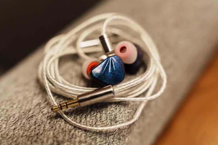 贴上小清新标签？——锐可余音SG01 OVA - 知乎