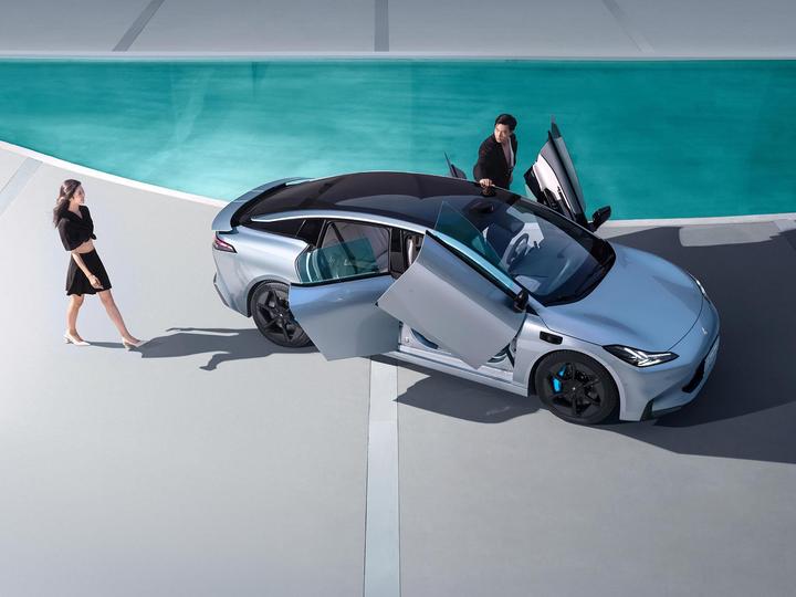 昊铂Hyper GT即将预售，30万元，4秒级加速，5月上市，6月交付 - 知乎