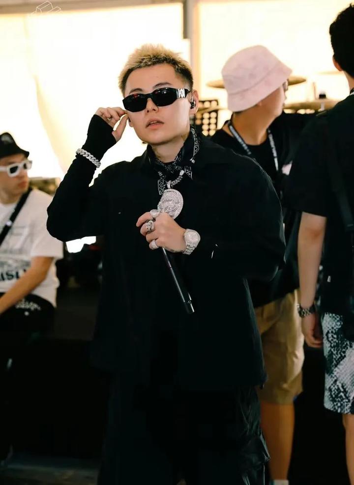 令KnowKnow拿捏好感密码，让谢帝正面硬刚新说唱，有多少rapper最终成功减肥 - 知乎