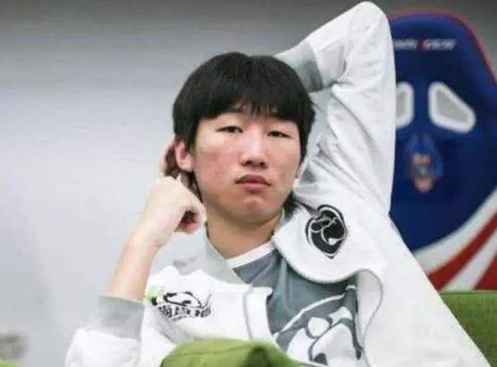 RNG和IG都没戏！957爆料悲伤是WE核心，买不走的 - 知乎