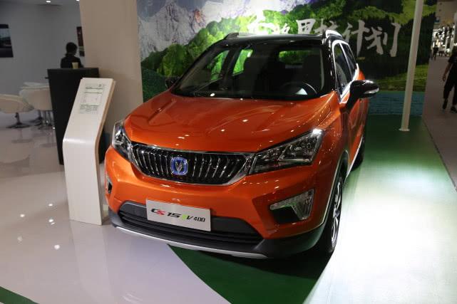 实拍长安汽车CS15 EV400，10万级别都市精灵纯电SUV！ - 知乎