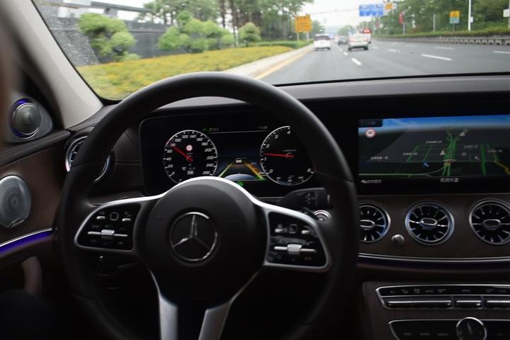 19款奔驰E300升级23P驾驶辅助 ACC自适应巡航 改装前后效果对比 广州站 - 知乎