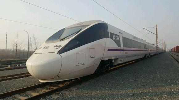 如何评价和谐号的内部设施与车体设计？ - 知乎