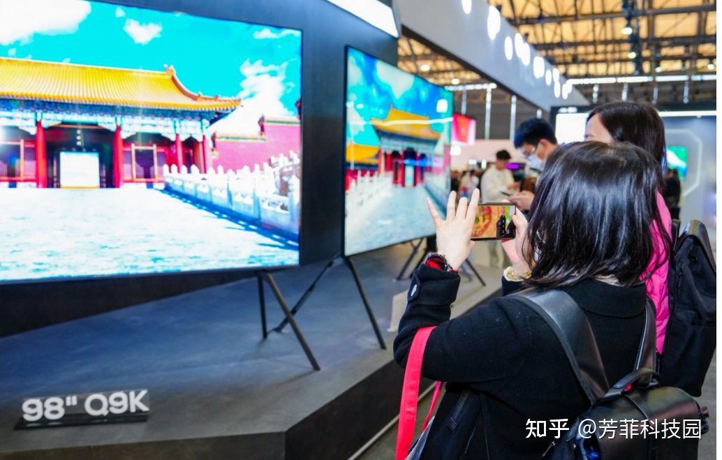 实时看2024AWE：TCL Q9K亮出“真肌肉”，惊艳的未来家电体验 - 知乎