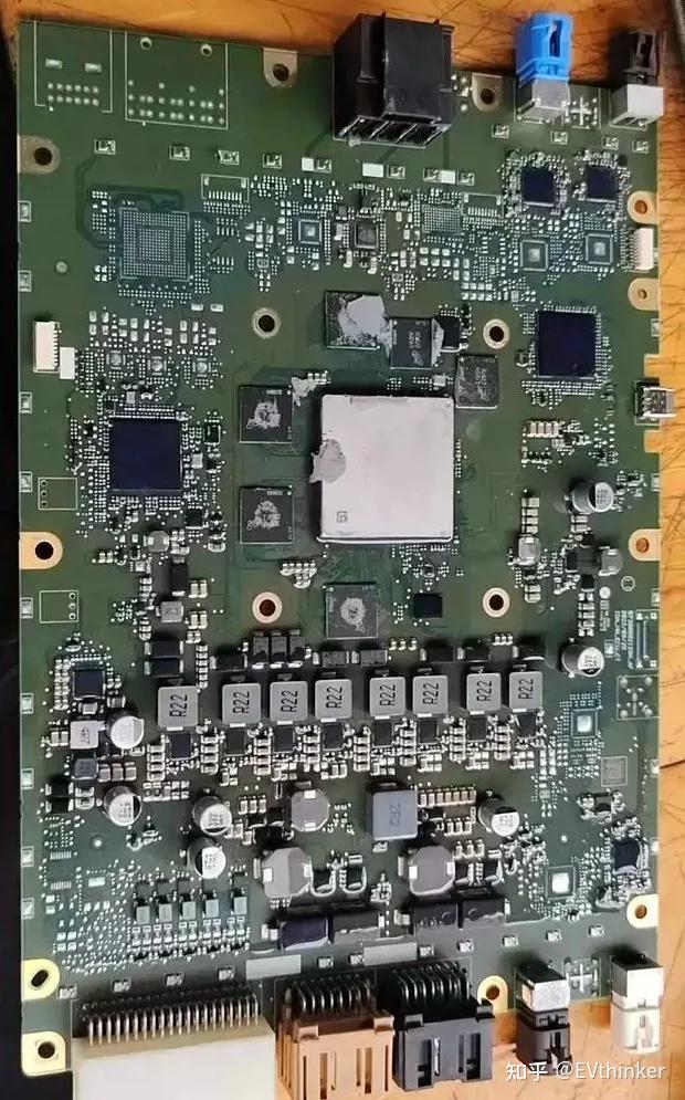 新能源汽车智能驾驶控制器的电路板PCB鉴赏 - 知乎