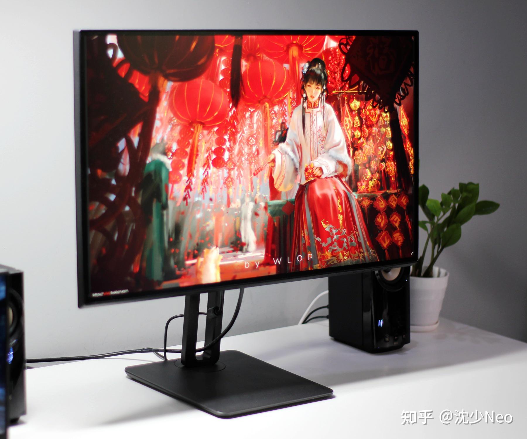 你的电脑和外设在桌面上是怎么布局和摆放的？