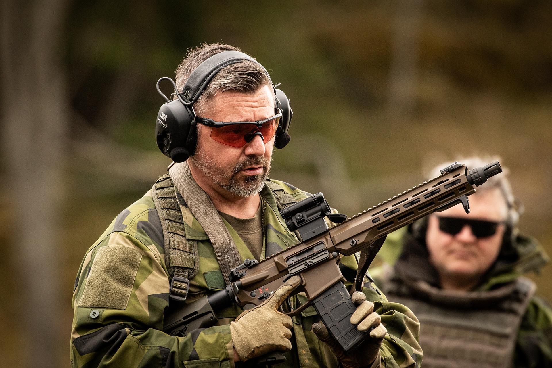 如何评价芬兰新步枪AK24？ - 知乎