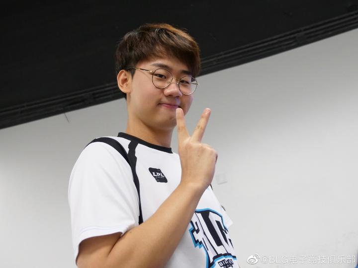 夏季赛专访BLG Kuro：“有时候挺羡慕那些打的好的年轻选手” - 知乎
