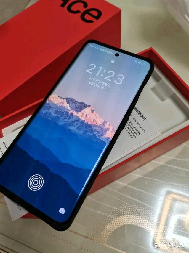 k60e和Ace2V哪个更适合长辈?