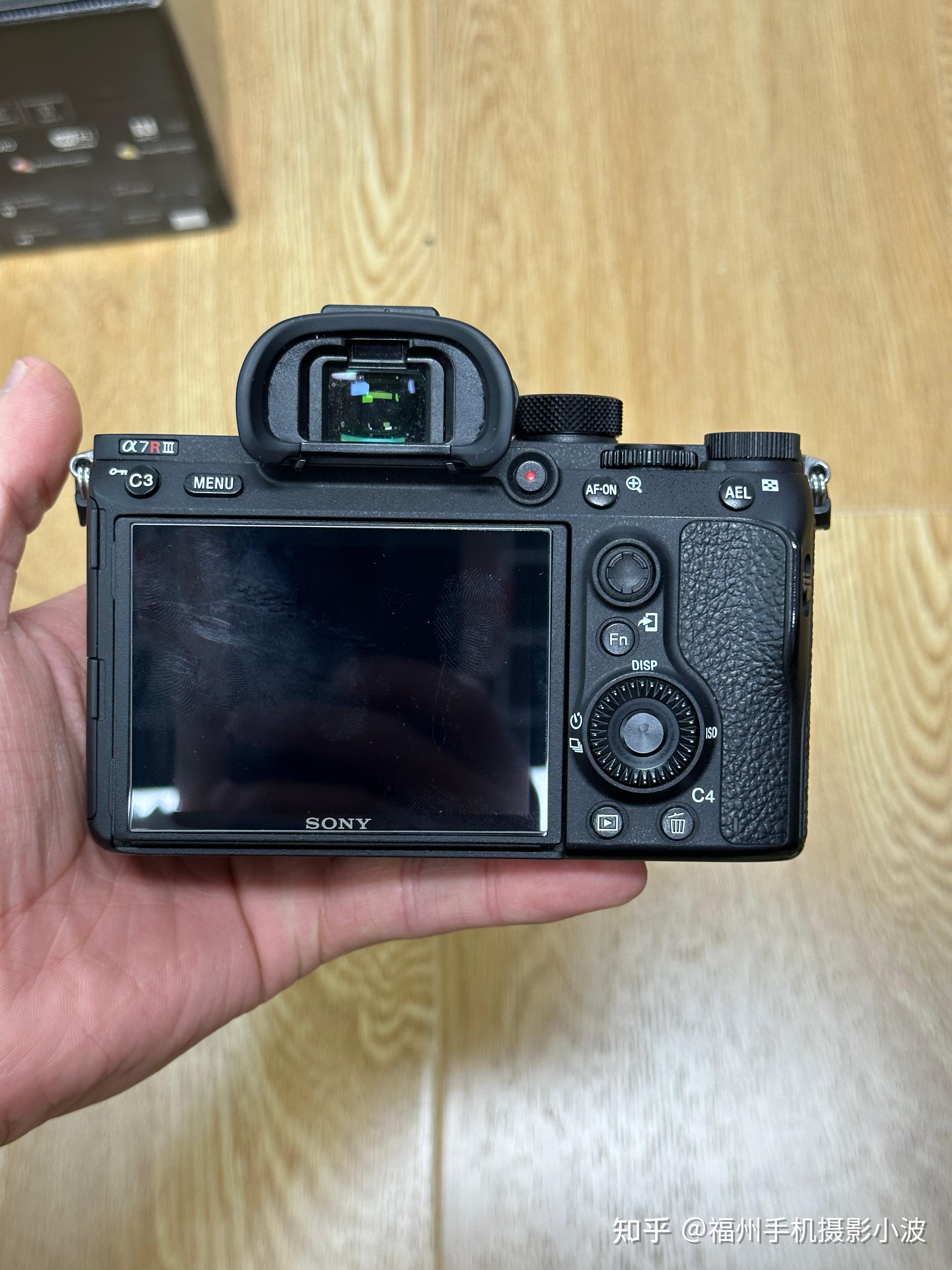 昏头了，这年头有人卖A7R3,还是9200 - 知乎
