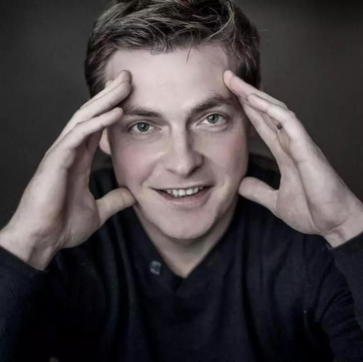 甜点届“毕加索”Christophe Renou —— MOF中的实力网红 - 知乎