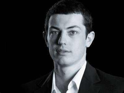Tom Dwan:最激进无畏的选手之一 - 知乎