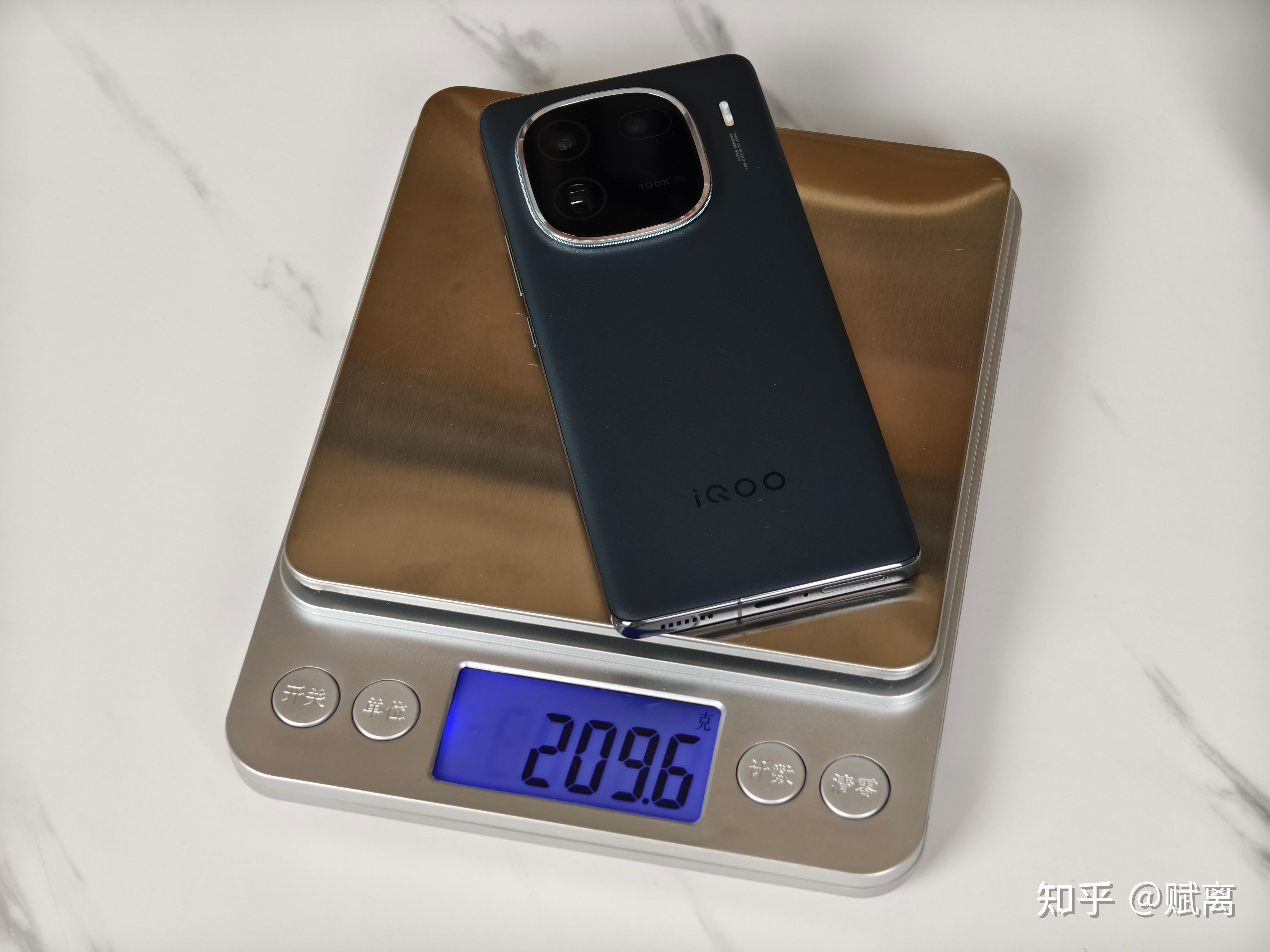 最新发布的 iQOO 12 系列真实体验如何？3999 元起售是否值得购买？ - 知乎