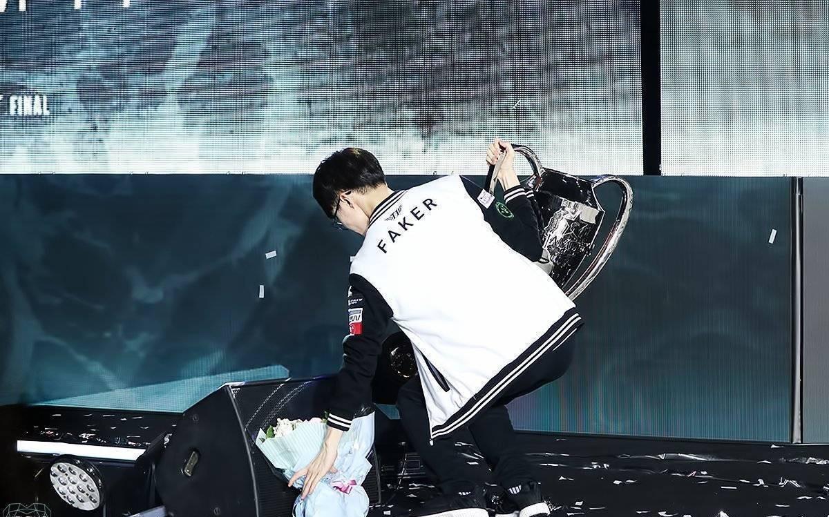 有没有faker的手机壁纸 ? - 知乎