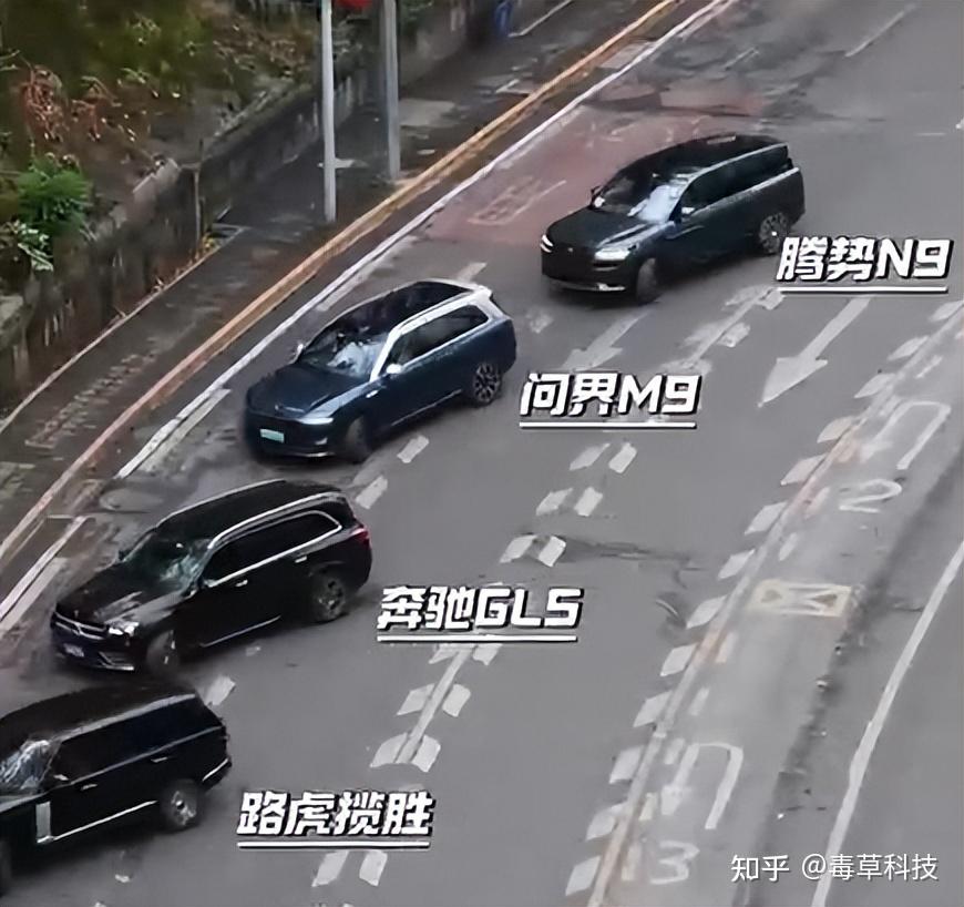 大型SUV掉头太难？腾势N9：看我表演 - 知乎
