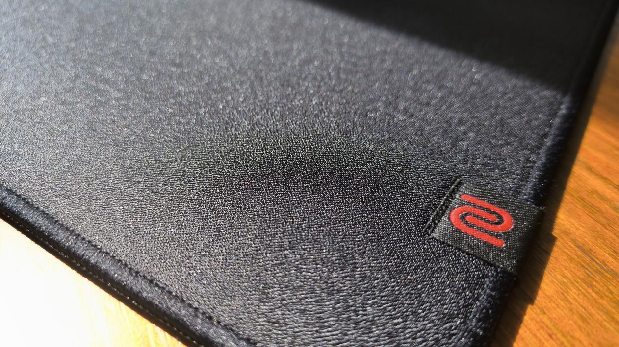 职业哥的心头好鼠标垫升级了？卓威GSR2＆GSRSE-灰鼠标垫 - 知乎