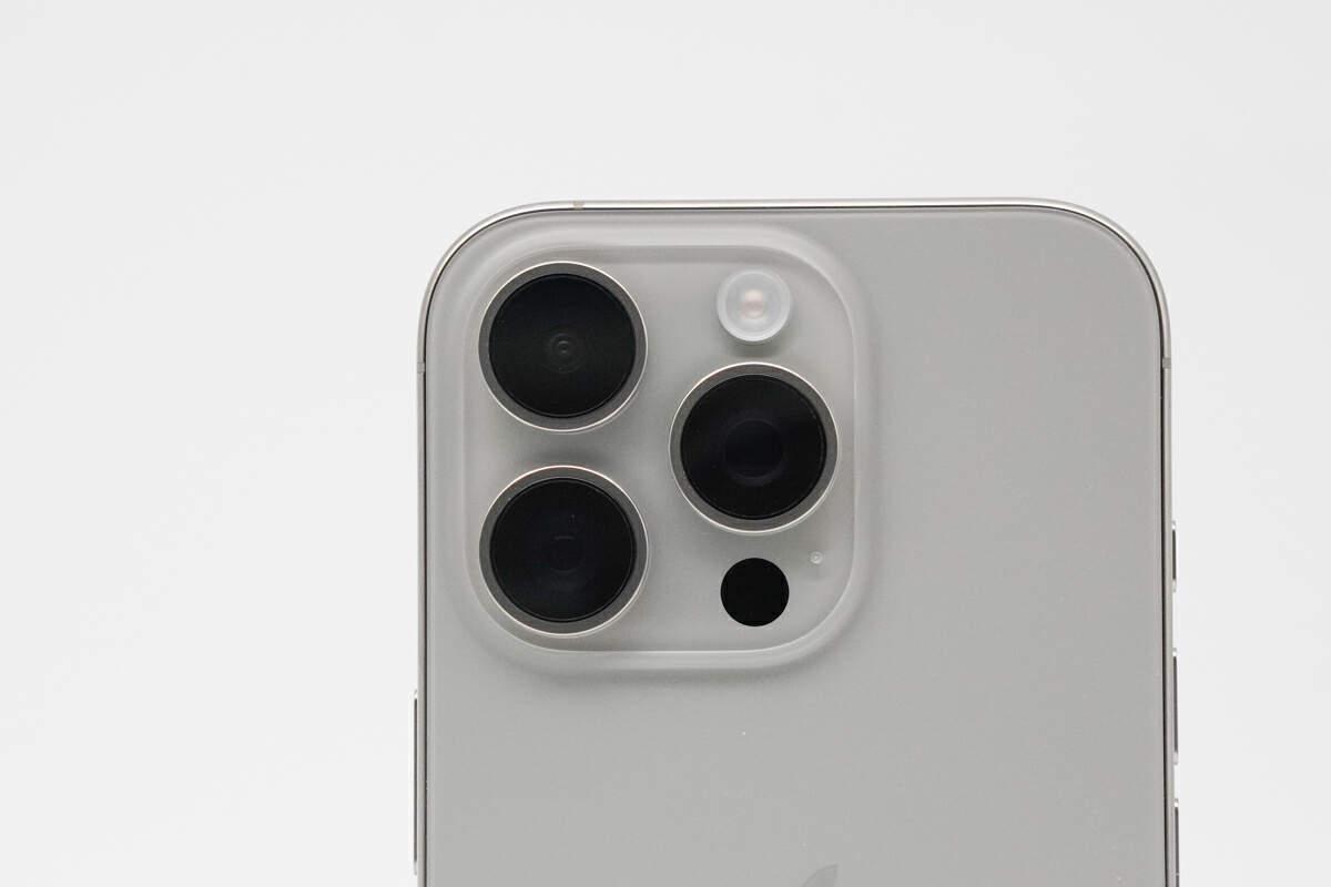 港版、国行MagSafe无线吸磁充电器给iPhone 16 Pro充电谁更快，实测告诉你 - 知乎