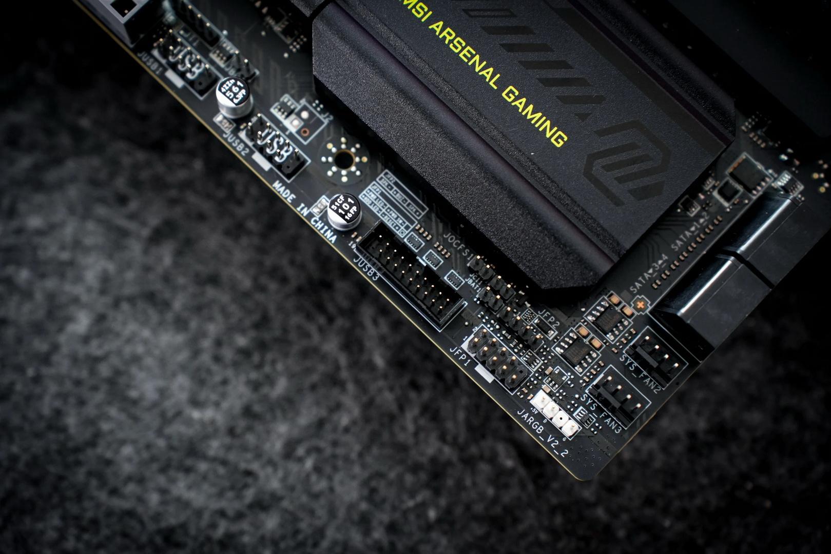 x870主板比b850的优势在哪？ - 知乎